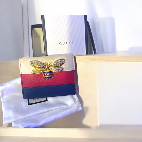 Gucci | Bags | Gucci Bee Wallet Euc | Poshmark